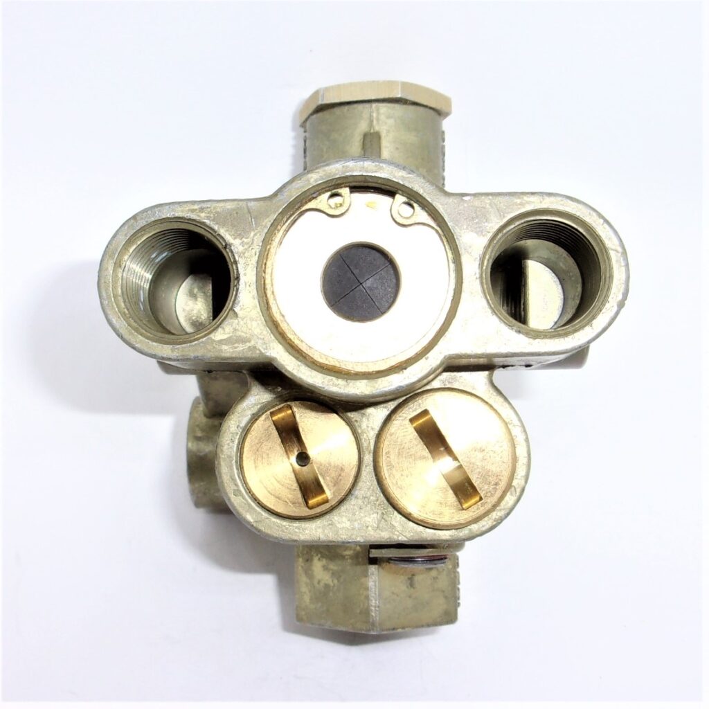 Spring Brake Priority Valve Sealco 110800 | ILoca Services, Inc.