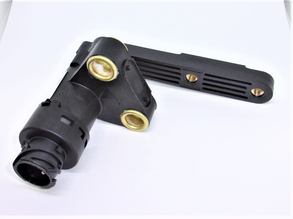 Wabco RSS Roll Stability Distance Sensor | ILoca Service, Inc.