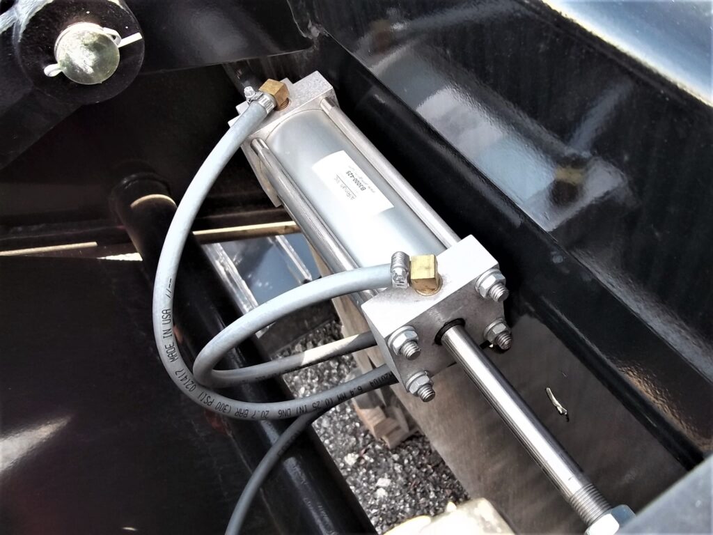 Talbert Air Valve Line Hose PA588696-04A | ILoca Services, Inc.