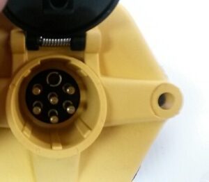 PLASTIC 7-WAY DUMP SOCKET 16-860 - ILoca