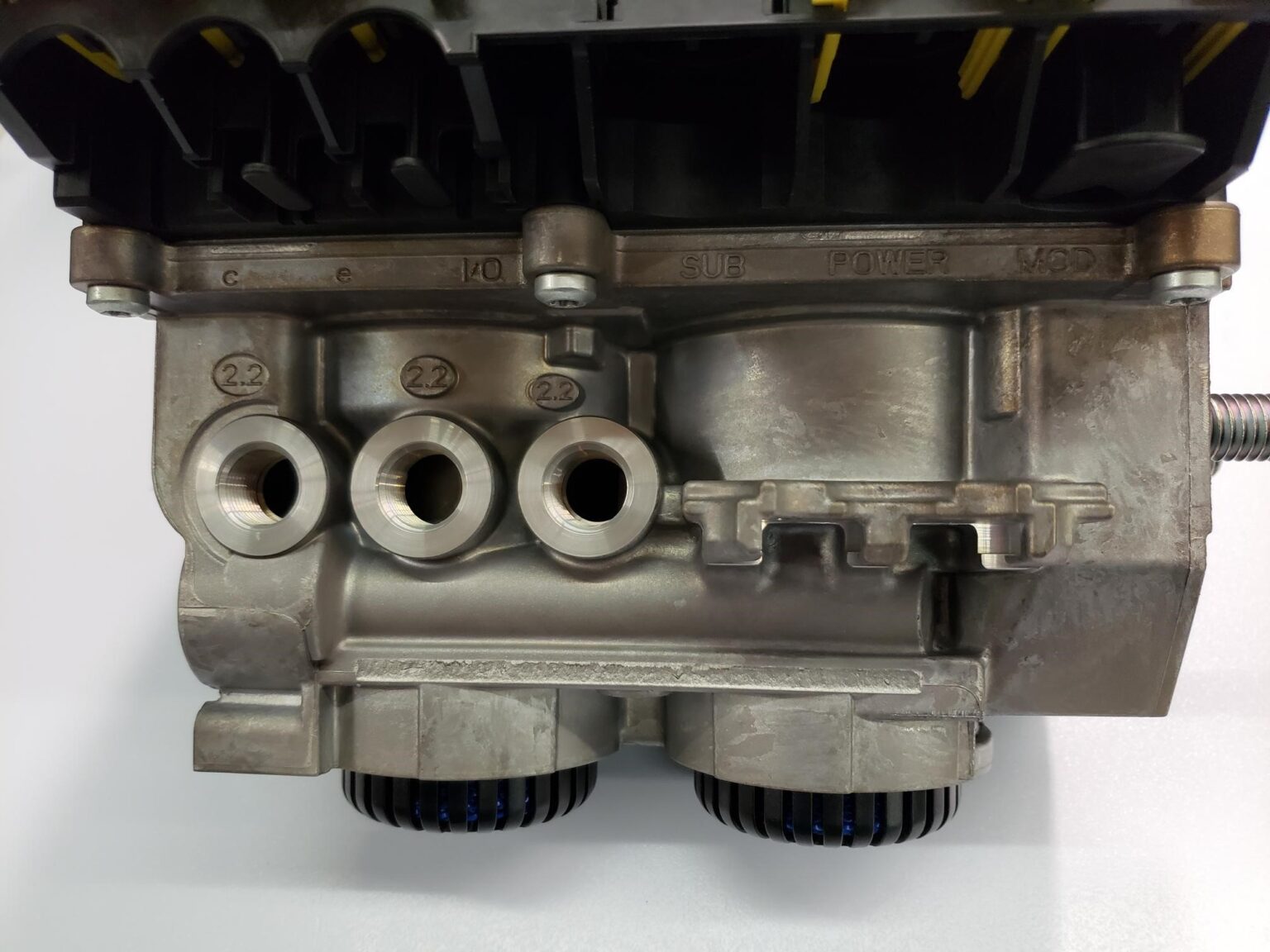 Wabco RSS Roll Stability Valve/ECU Assembly | ILoca Services, Inc.