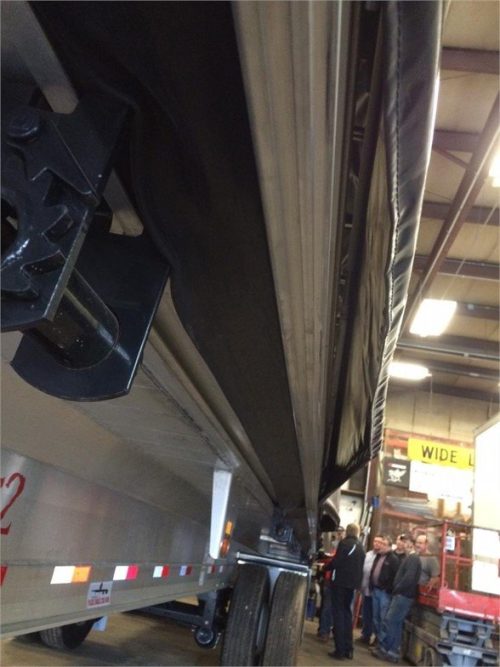 LOAD COVERING TARP SYSTEMS AVAILABLE AT ILOCA! - ILoca